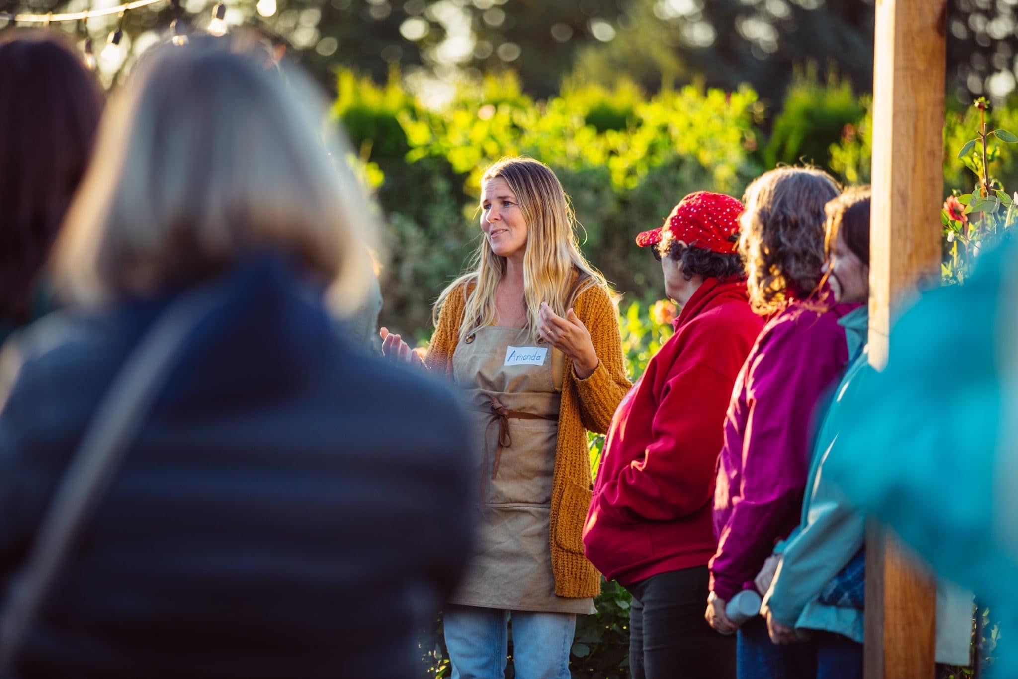 FLOWER SCHOOL – Five Acres Flower Farm